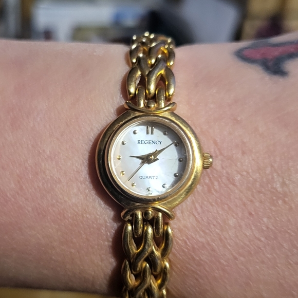Regency | Accessories | Vintage Regency Quartz Watch With Mother Of ...